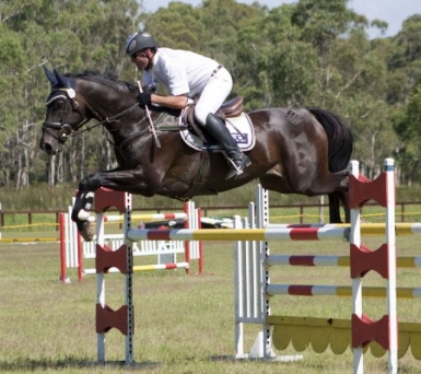 Tim Boland takes an early lead at the Melbourne CCI3 International ...